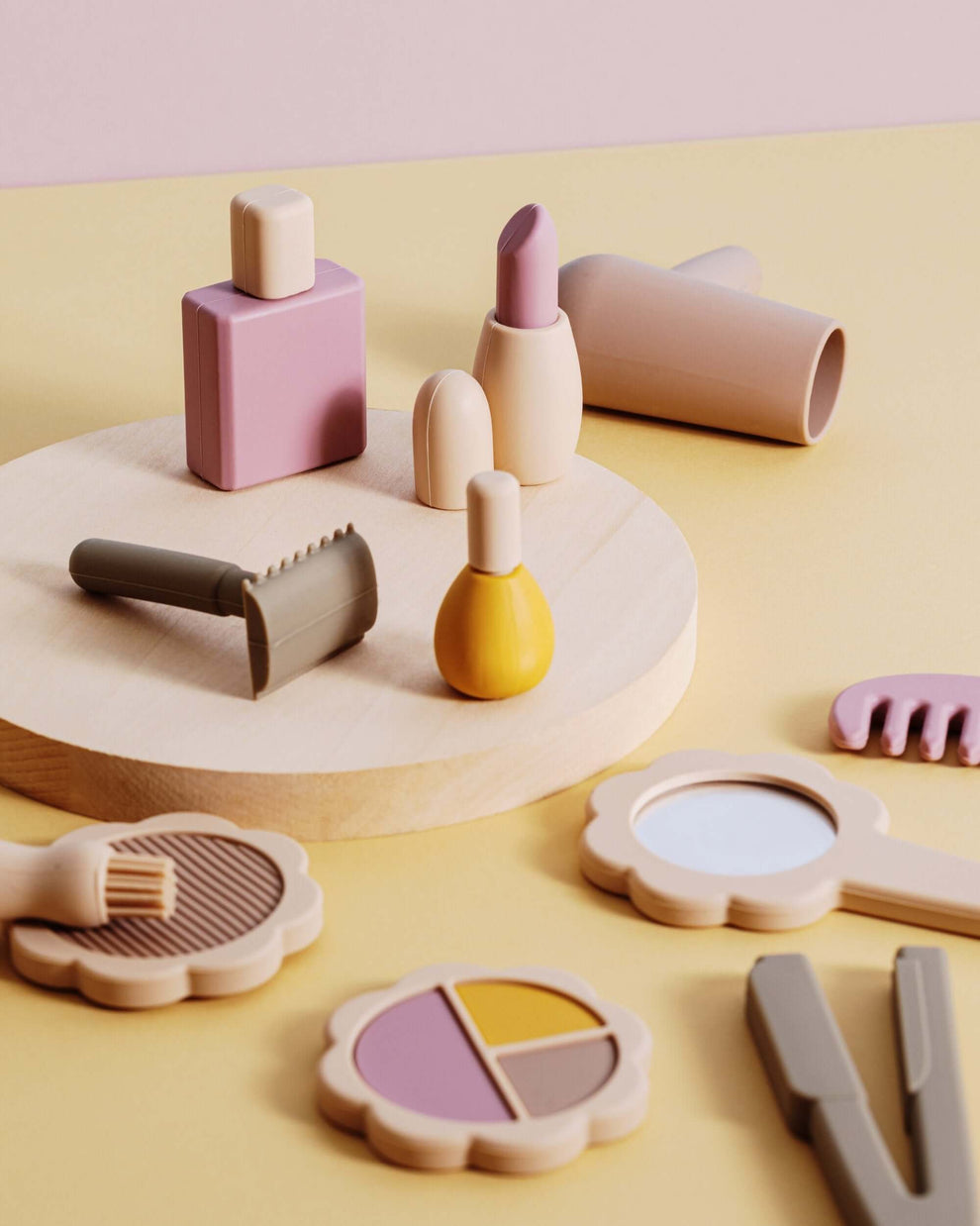 Drew Beauty Play set - Maison Rue Silicone Pretend Play Make Up Set
